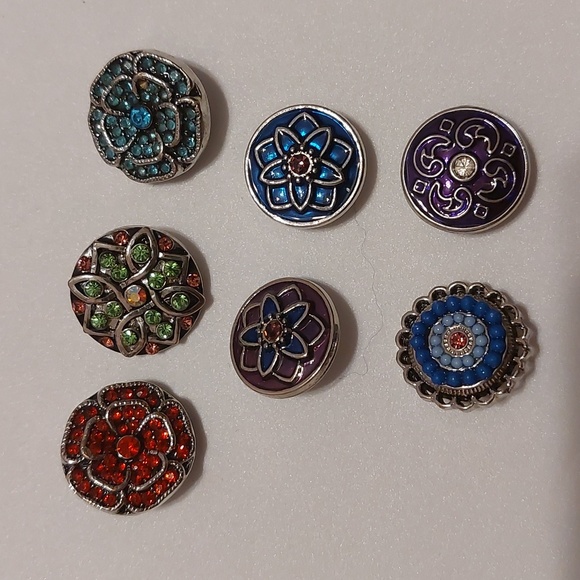 Jewelry | 7 Interchangeable Charms For Snap Button Jewelry Flower ...
